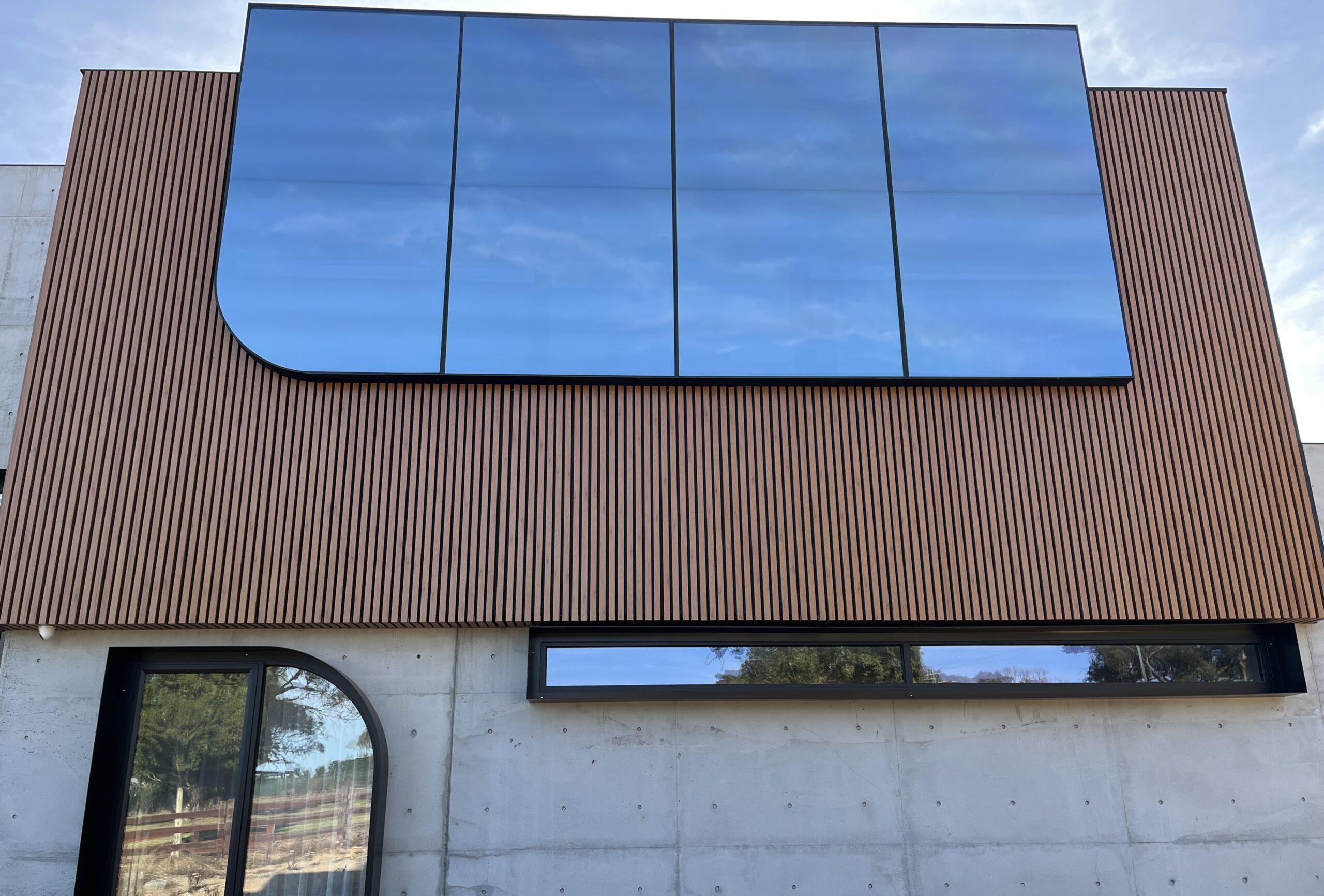 Aluminium Timber Look, Batten Wall Cladding - Omnia Cladding