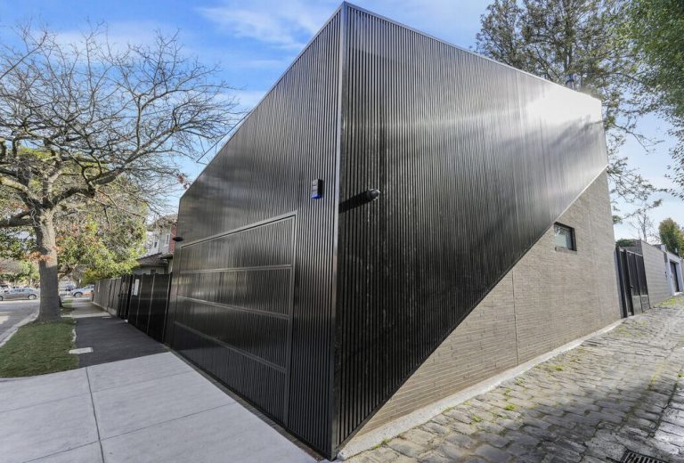 Aluminium Timber Look, Batten Wall Cladding - Omnia Cladding